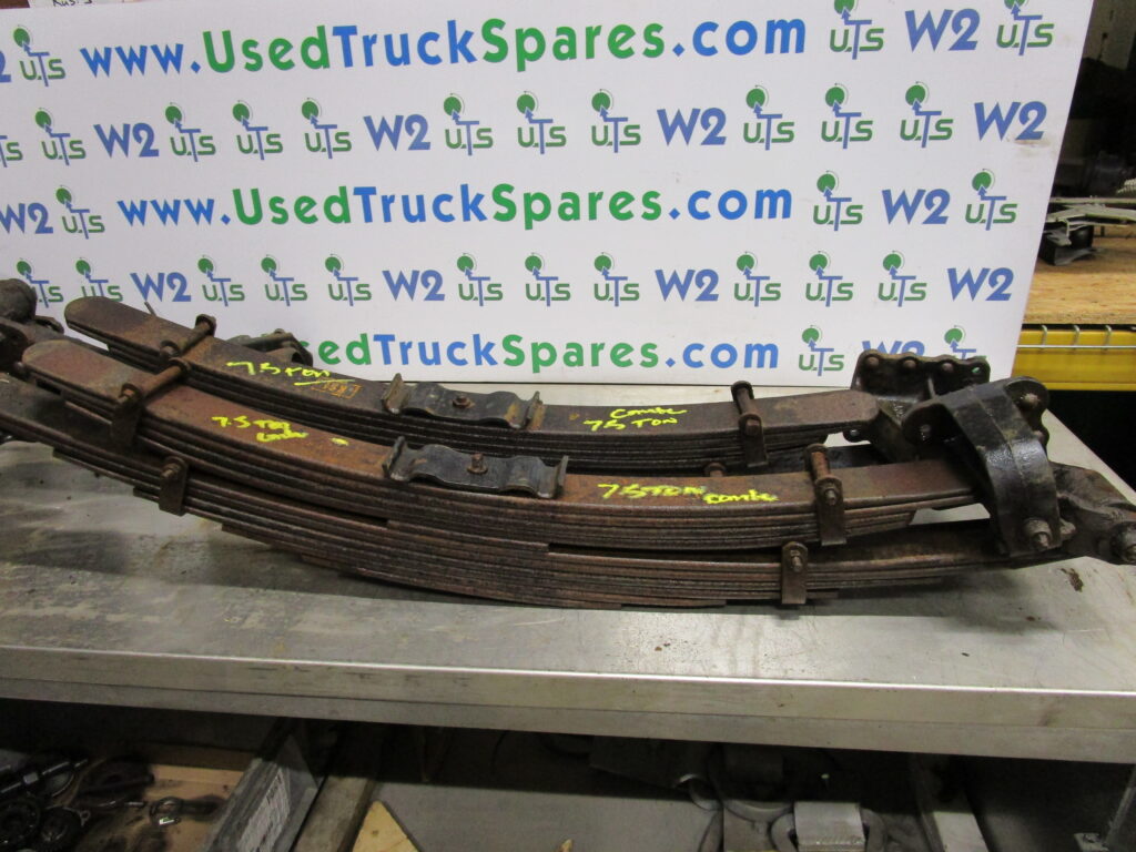 MITSUBISHI CANTER 7.5T REAR SPRINGS (PAIR) - Comvex Parts