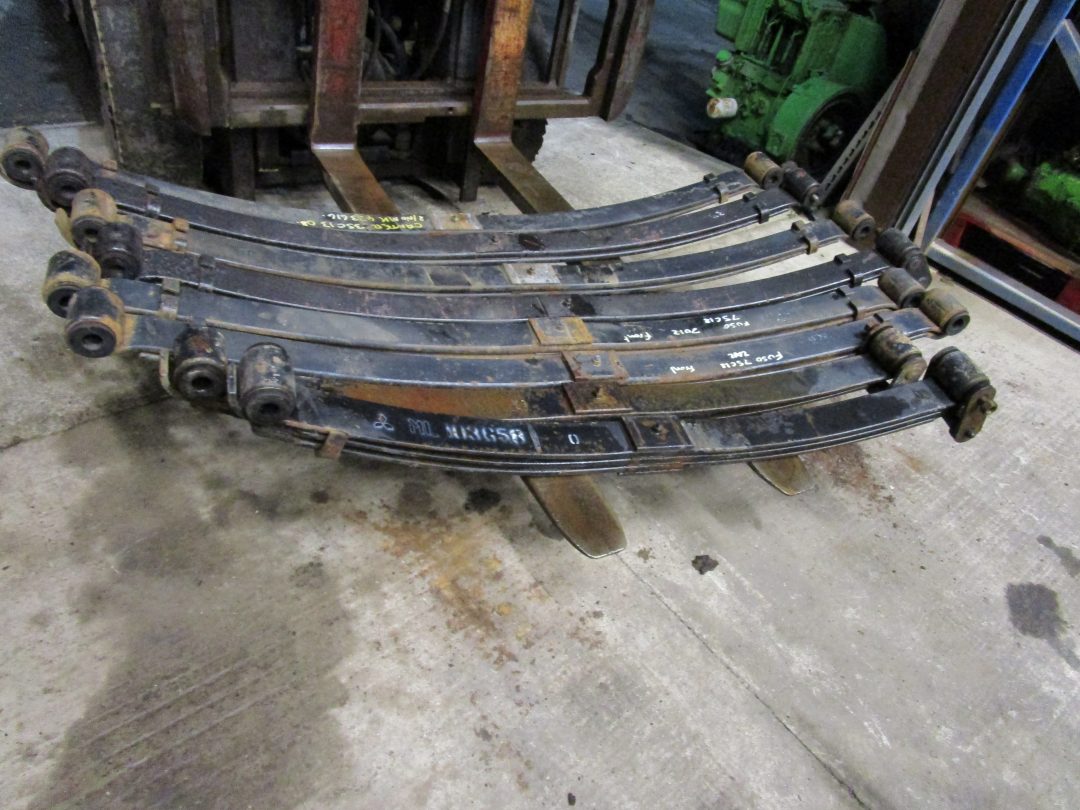 MITSUBISHI FUSO FRONT SPRING (PAIR) - Used Truck Spares