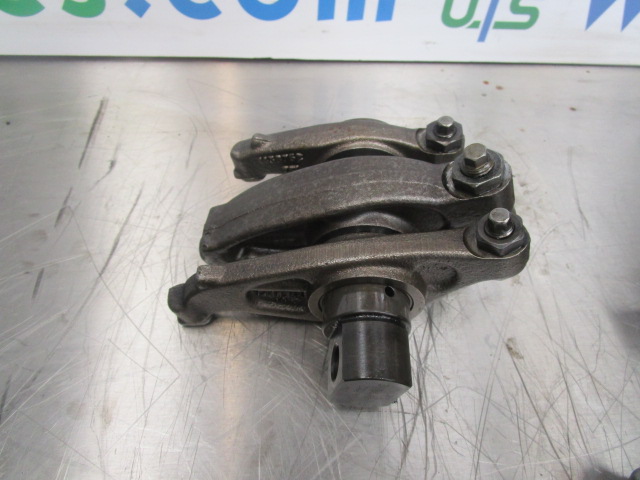 SCANIA 124 420 DC12 03 ROCKER SHAFT P/NO 1465288 - Used Truck Spares