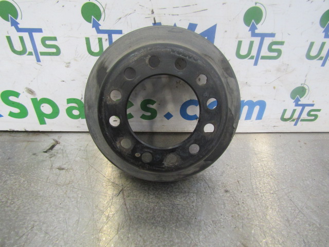 VOLVO FM9 D9A CRANKSHAFT & PULLEY P/NO 20397344 - Used Truck Spares